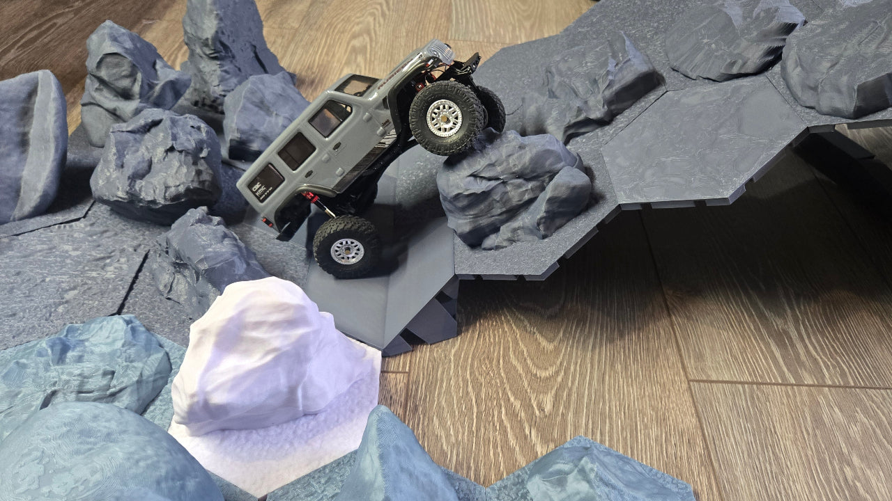 CRAWLAGON: A fully configurable, 3D-printed RC rock crawling course!